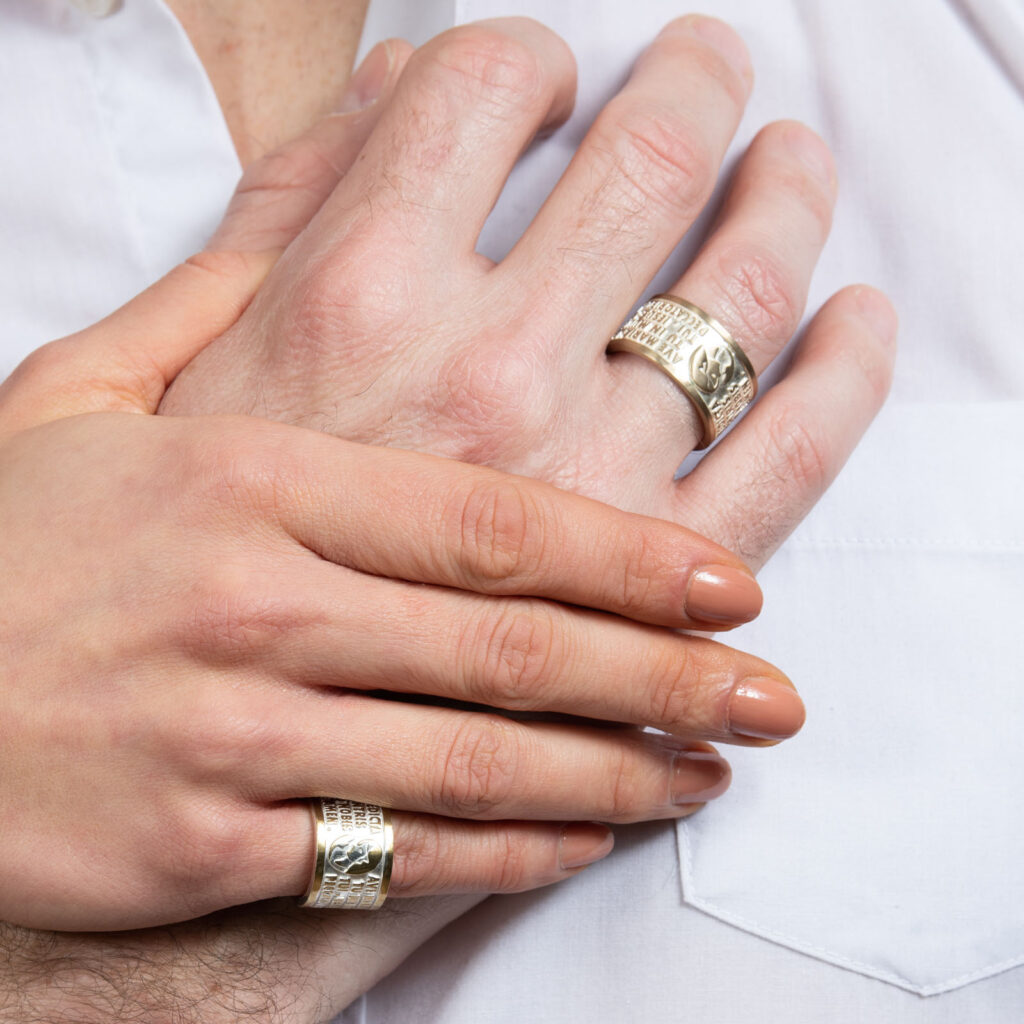 White and Gold Ave Maria Ring - Anellissimo